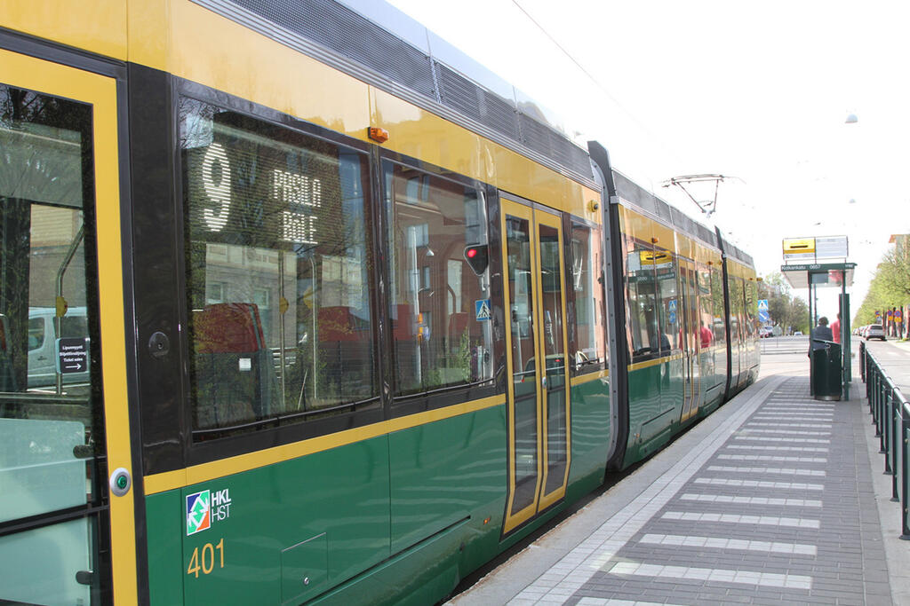 Raitioliikenne Alkaa Kulkea Tiheämmin Talven Aikatauluihin