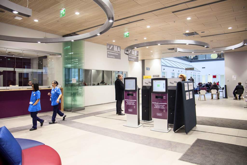 How to check-in on the self-registration machine | City of Helsinki